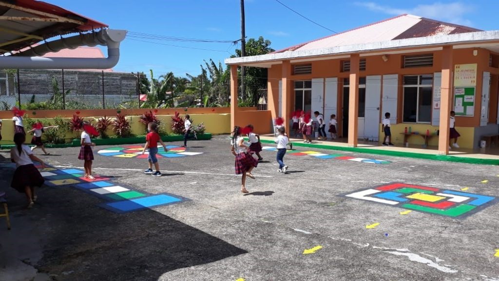 EXTERNAT SAINT JOSEPH DE CLUNY (SAINT CLAUDE – GUADELOUPE) – École ...